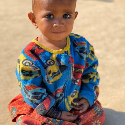 Feeding School Girls - Charity Right